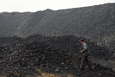 16 dead from carbon monoxide poisoning in Chinese coal mine