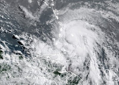 Tropical Storm Mindy hits Florida