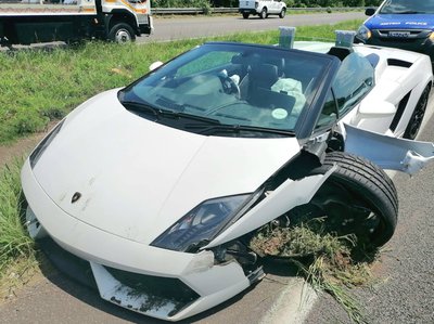 PICTURES: Lamborghini smashed by truck