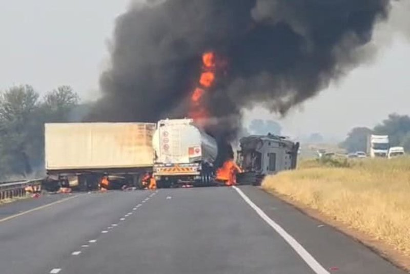 Four killed in Limpopo fuel tanker crash