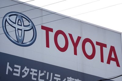 Toyota cites tariffs as it forecasts 35% net profit drop