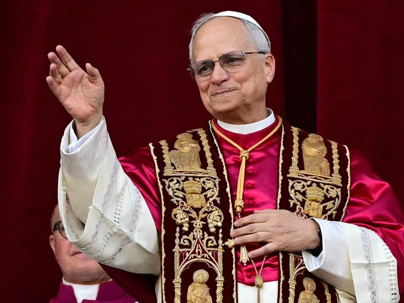 Pope hails US-Iran deal, appeals for dialogue in Ukraine