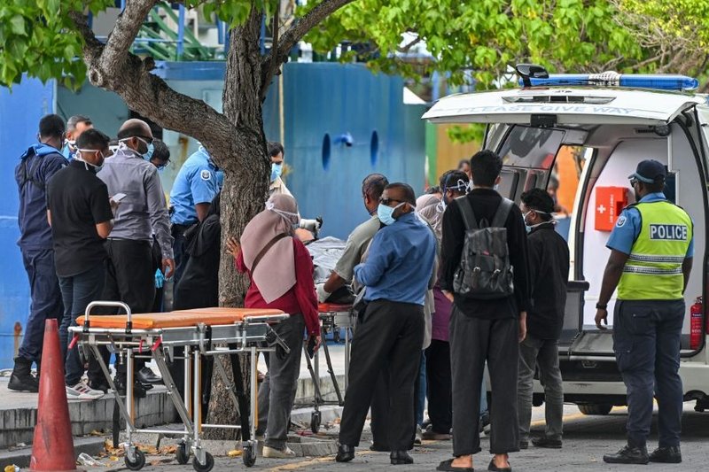 Italian divers in Maldives may have got lost in underwater cave ...
