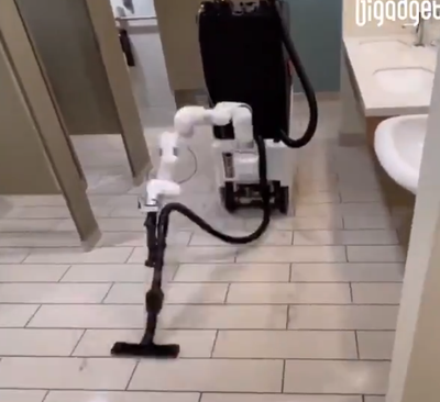 WATCH: AI Robot is a super cleaning machine that can operate unmanned