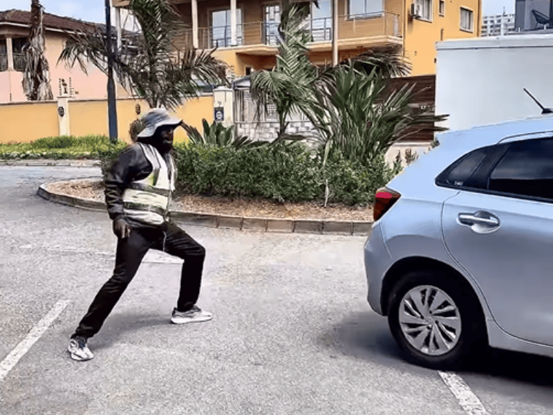 Durban North community recognises Steve the car guard