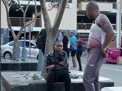 Guy tries to prank young lady but it's an epic fail