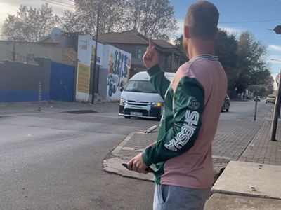 Things get heated when passenger pays taxi driver with R200