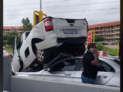 Shocking accident at the N4 tollgate in Pretoria