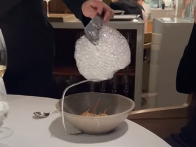 Check out this cloud dessert at a 3 Michelin Star restaurant