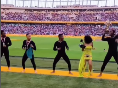 A look back at the Tyla lookalike at Orlando Pirates game