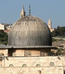 Israel dismantles provocative new Al-Aqsa ramp