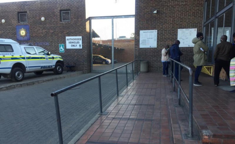 Two cops wounded in Alex police station shooting