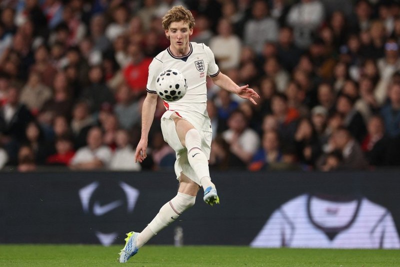 Barcelona reach agreement with Newcastle's Gordon