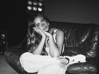 Tate McRae debuts 'I Know Love' music video with Kid LAROI