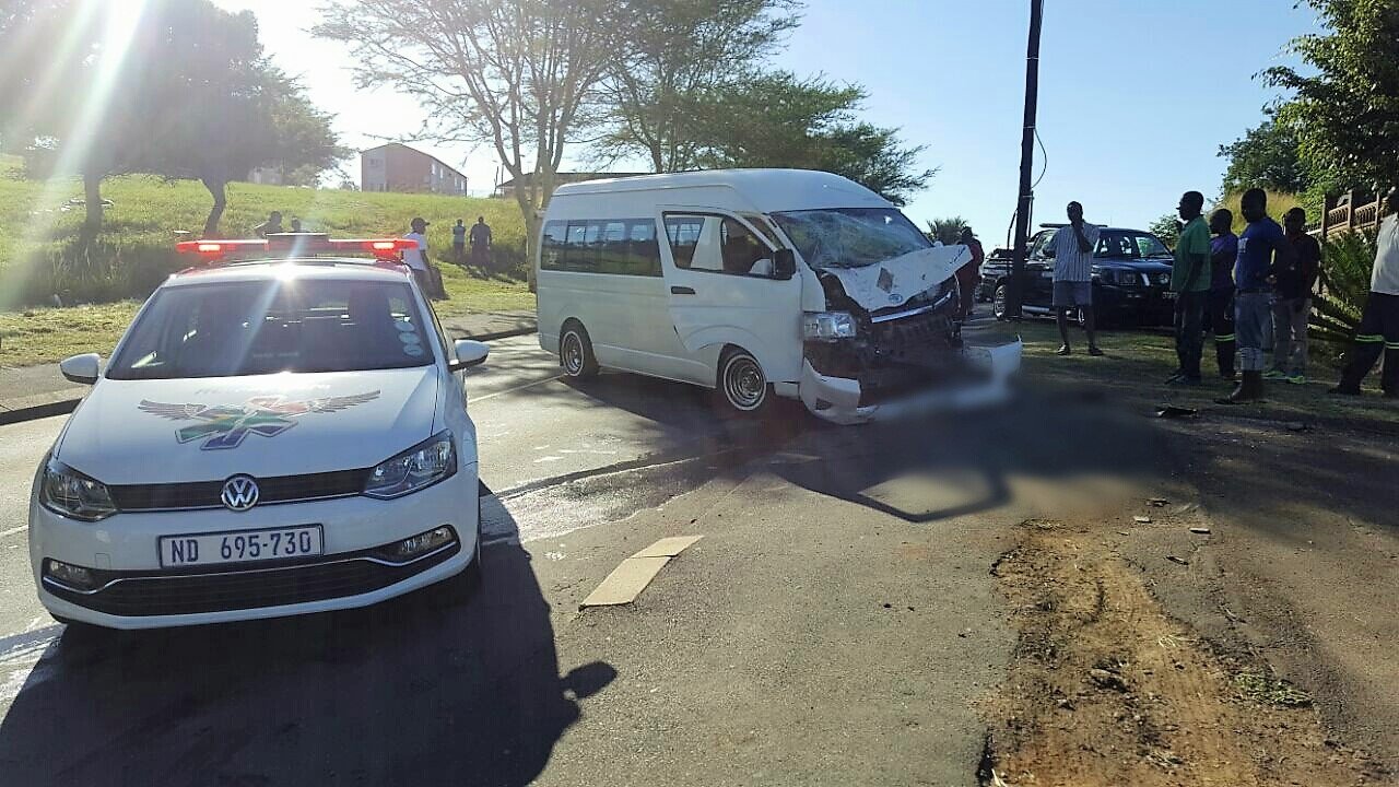 20 hurt after in bus, taxi accident in Newlands West