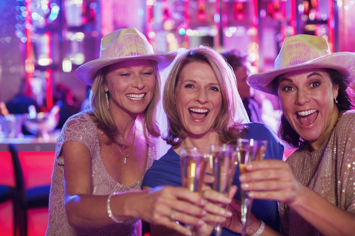 This is the ideal age to stop clubbing