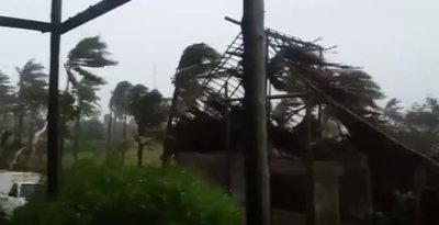 Cyclone Dineo hits Mozambique