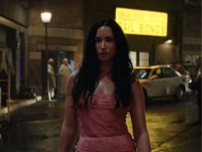 The queen is back! Demi Lovato debuts new song 'Fast'