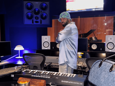 Drake bounces back as new album heads to #1