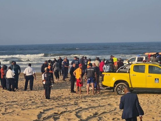 Durban rescue teams search for pilot who crashed into ocean