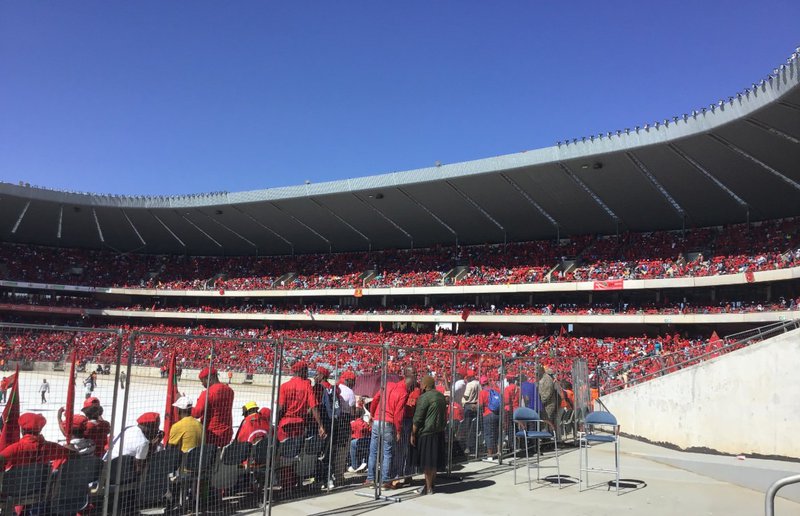 [WATCH] Electric atmosphere at final EFF election rally