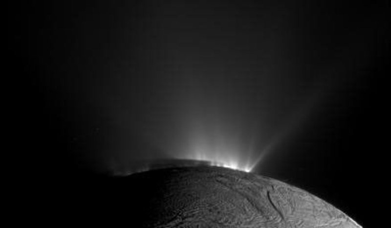 more-ingredients-life-discovered-ocean-saturn-moon
