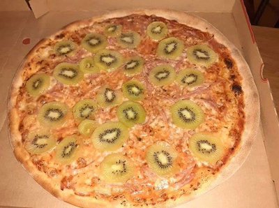 These are the WORST pizzas we have ever seen!