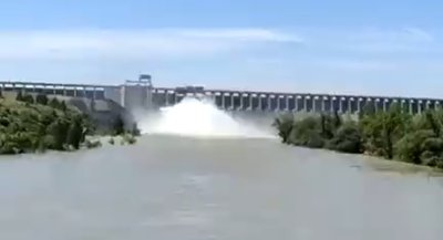 Vaal Dam opens four sluice gates