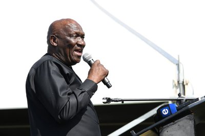 Cele warns new cops against temptation of corruption, bribes