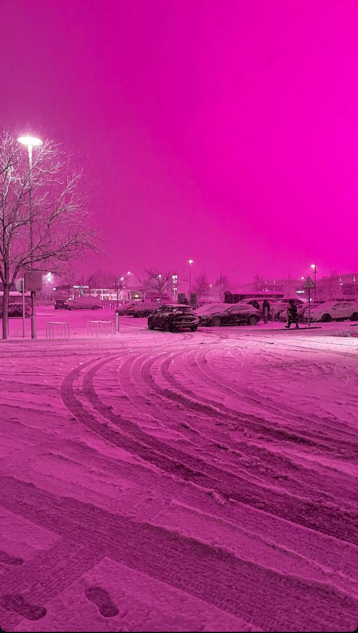 Birmingham’s pink sky shocked the world! Here’s what actually caused it