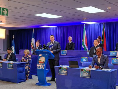 DA unveils 'diverse' candidate list