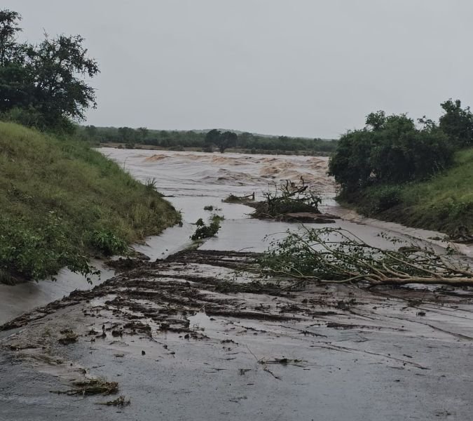 Death toll from Limpopo floods rises to 11
