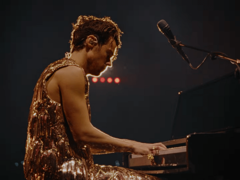 Harry Styles debuts electric single 'Aperture'