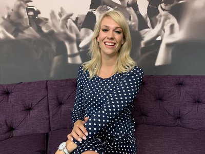 Vanes-Mari du Toit help liefde soek in die nuwe kykNET TV-reeks