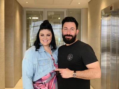 Corlea Botha performs first #FridayLive of Women's Month