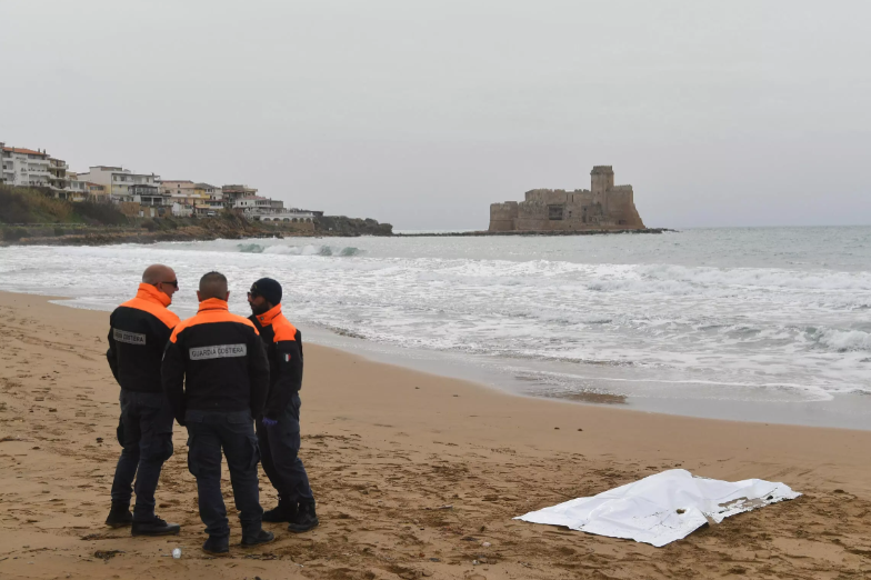Victims wash ashore after deadly Italy shipwreck