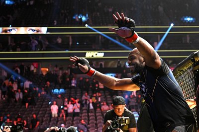 Jones returns to crush Gane and win UFC heavyweight crown