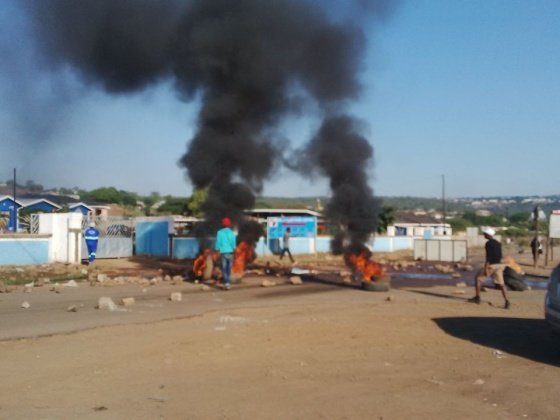 Jozini community agrees to cease protest