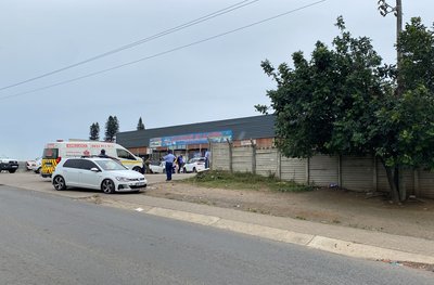 watch-sundumbili-hostage-drama-kzn-police-searching-6-armed-suspects