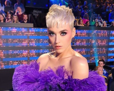 Win Diamond package tickets to see Katy Perry live with Darren Maule