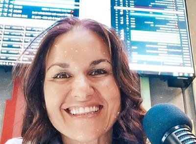 Keri Miller joins the breakfast team in her pj's!