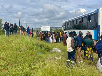 Overloaded bus with 117 passengers, including 15 minors, intercepted in ...