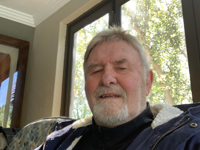Leon Schuster thanks fans for support during "difficult" time