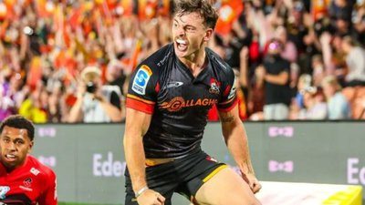 'Exciting' wing Carter handed All Blacks debut against Springboks