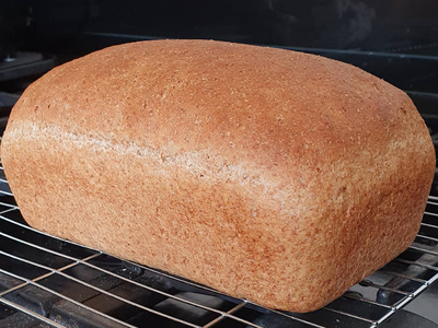 Scientists found yeast in ancient Iceman's guts and made bread