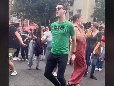 WATCH: This is how you should dance into the weekend