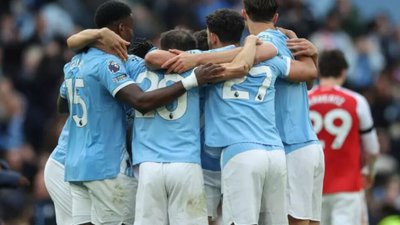 Man City beat Arsenal to seize control of title race, Liverpool win
