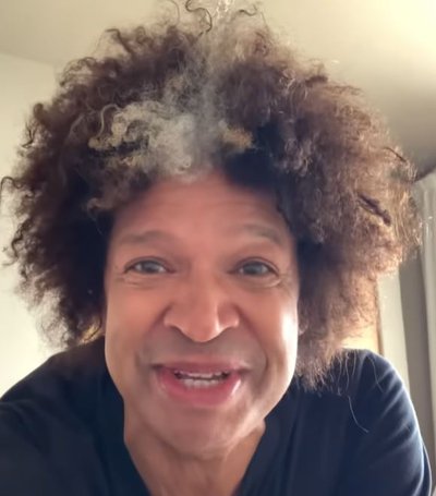 WATCH: Marc Lottering's hilarious 'compliments of the season' video