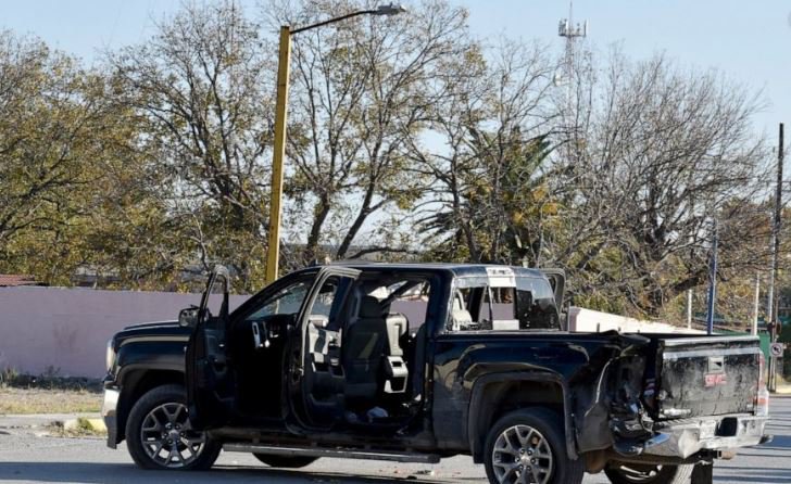 Mexico shootout leaves at least 14 dead