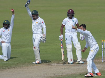 Pakistan ban all-rounder